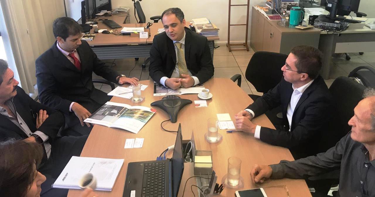 Pinheiral anuncia empresa do ramo de metalurgia e 60 empregos - A Voz ...