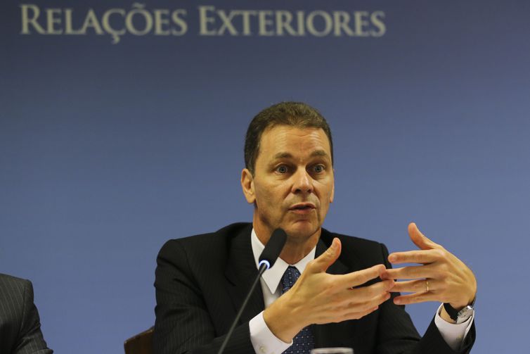 Bolsonaro deve assinar acordos comerciais em viagem à Índia - A Voz da ...