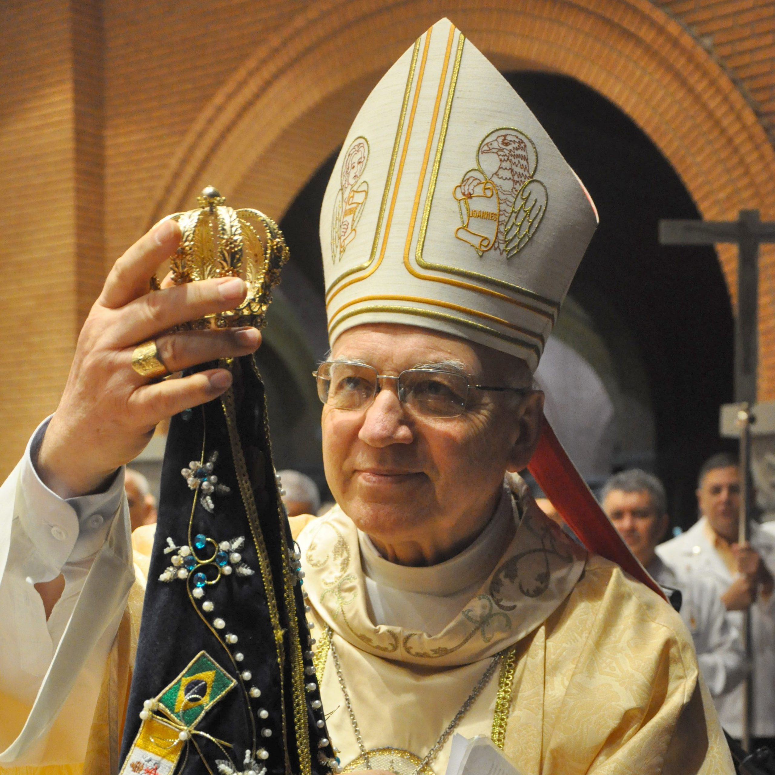Dom Francisco Biasin completa 50 anos de Brasil - A Voz da Cidade