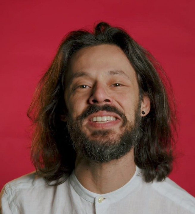 Nando Viana apresenta show de stand up comedy em Resende nesta terça ...