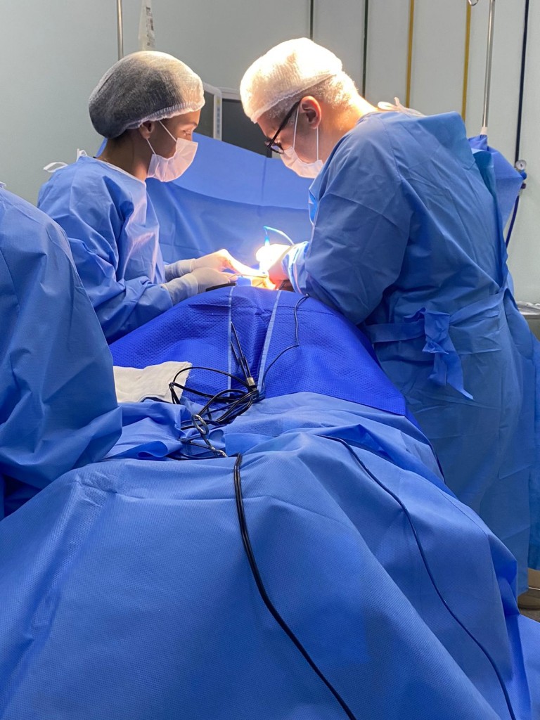 Projeto “Coluna Reta” fecha 2023 com 42 cirurgias realizadas em Volta ...