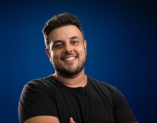 Humor na Praça do Sider Shopping em mais uma edição do evento de stand ...