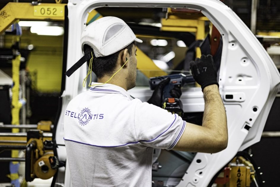 Stellantis abre vagas para Programa de Estágio 2024 - A Voz da Cidade