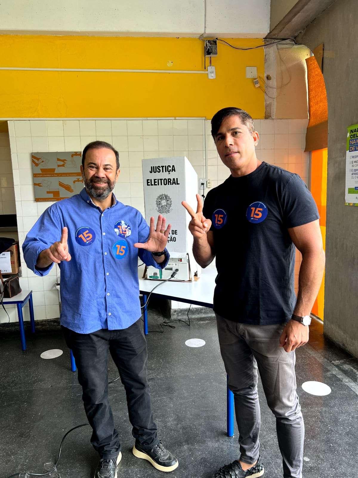 Dione do Mario Esteves, candidato a prefeito de Barra do Piraí, vota ...