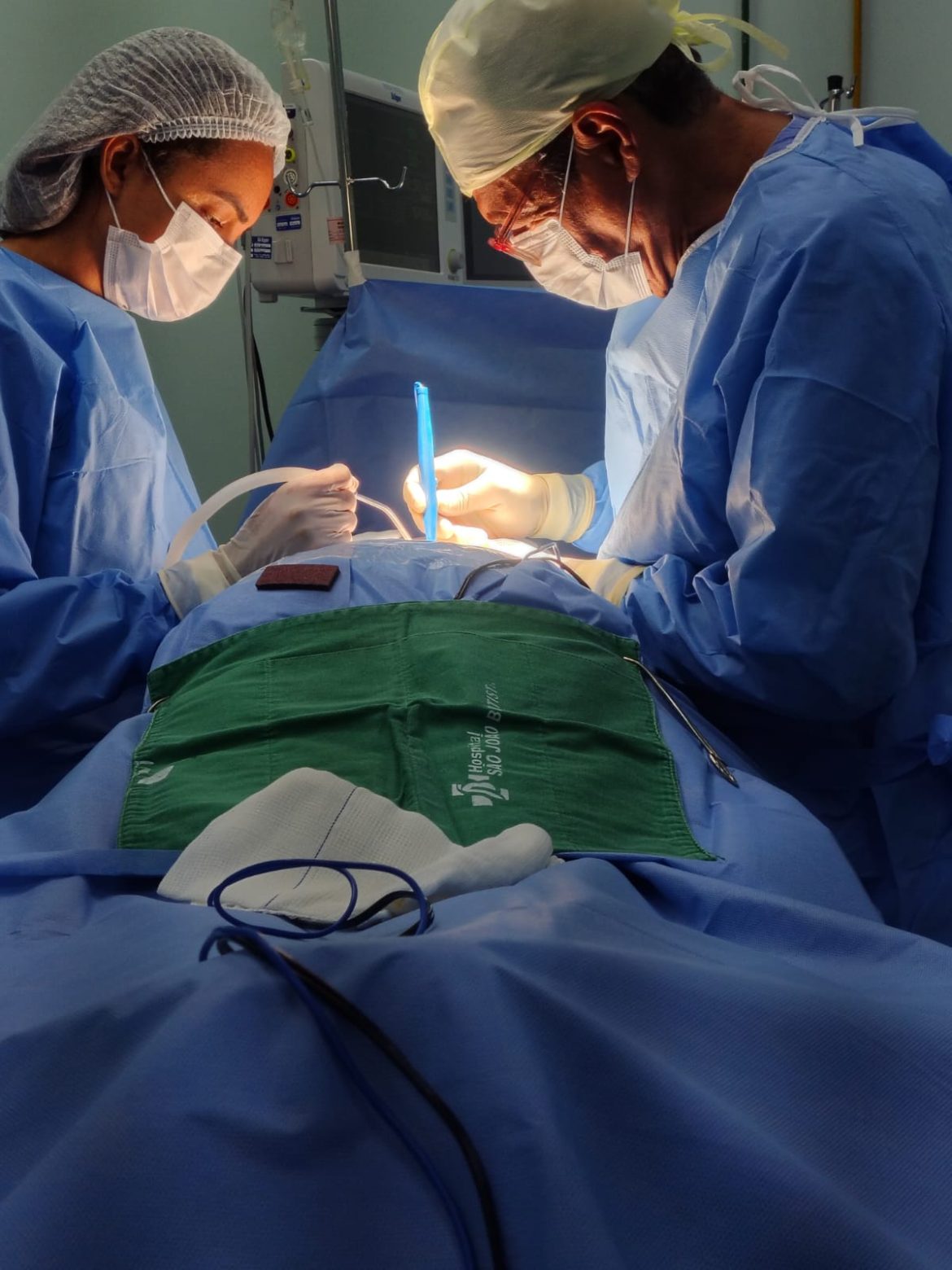 Projeto Coluna Reta realiza cirurgias para mais duas pacientes em Volta ...